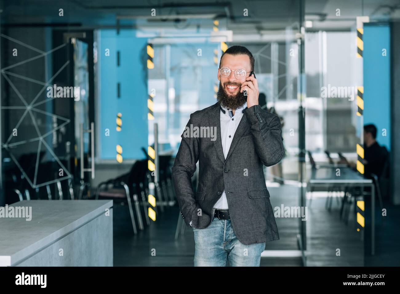 Success communication hi-res stock photography and images - Alamy