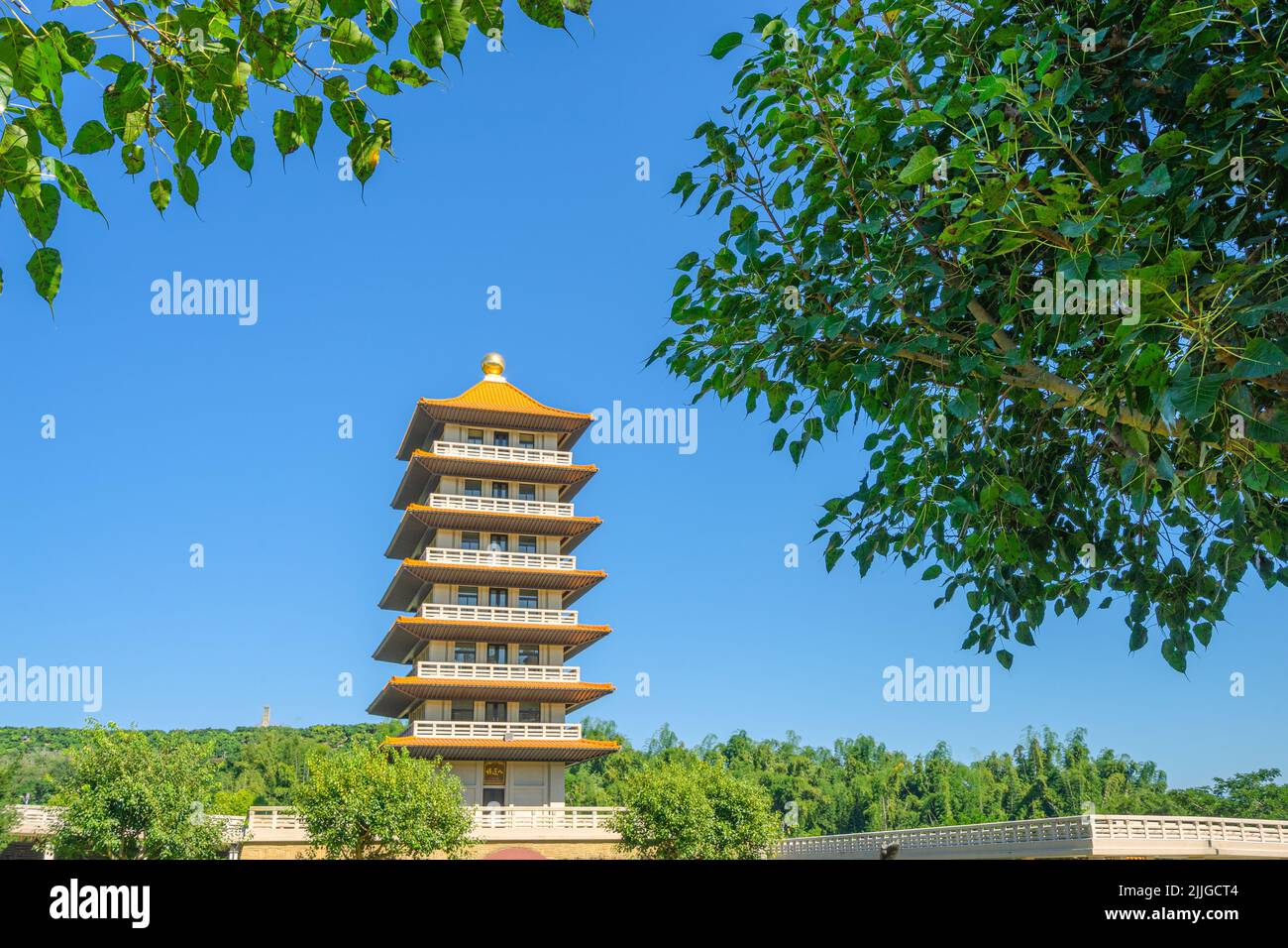 Open area wuth the historical building in the Fo Guang Shan Buddha ...