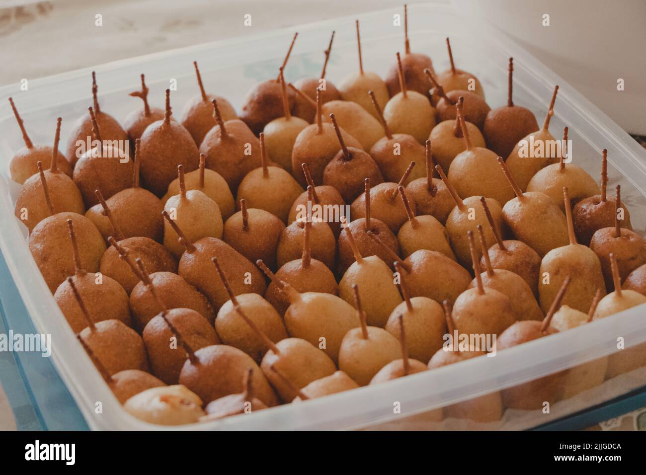 Delicious mini hot dogs hi-res stock photography and images - Alamy