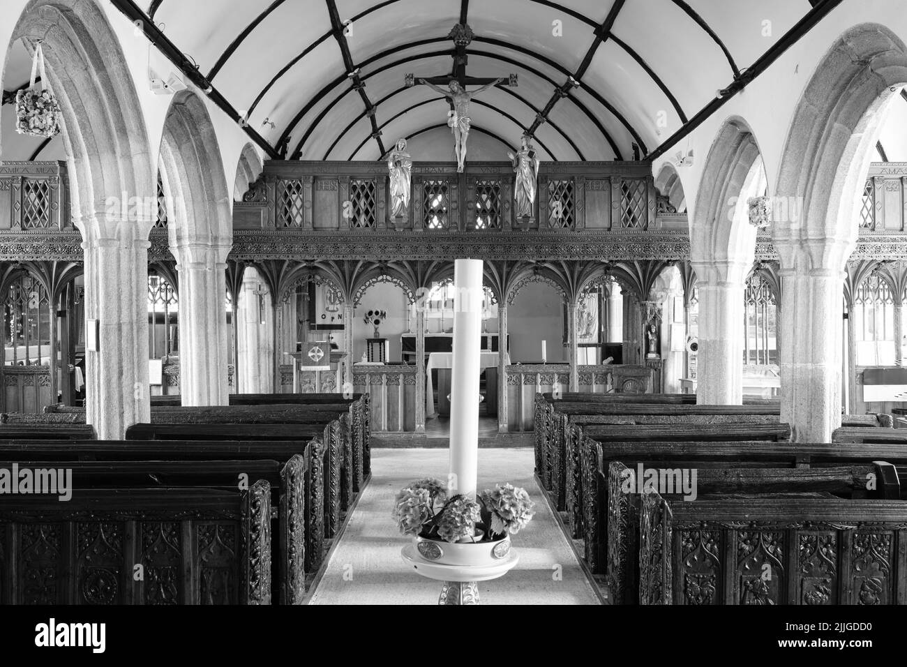 Interior of St Mellanus Church, Mullion Stock Photo - Alamy