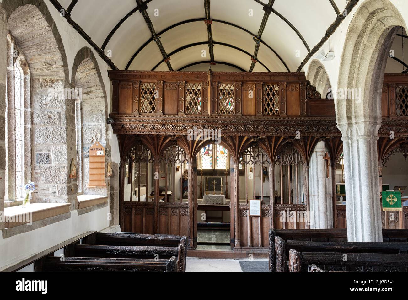 Interior of St Mellanus Church, Mullion Stock Photo - Alamy