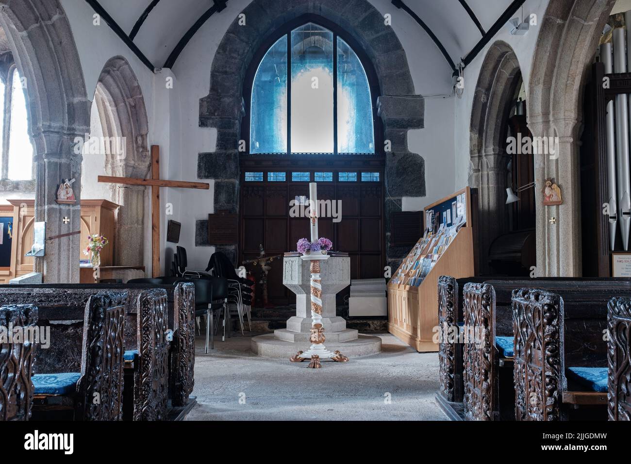 Interior of St Mellanus Church, Mullion Stock Photo - Alamy