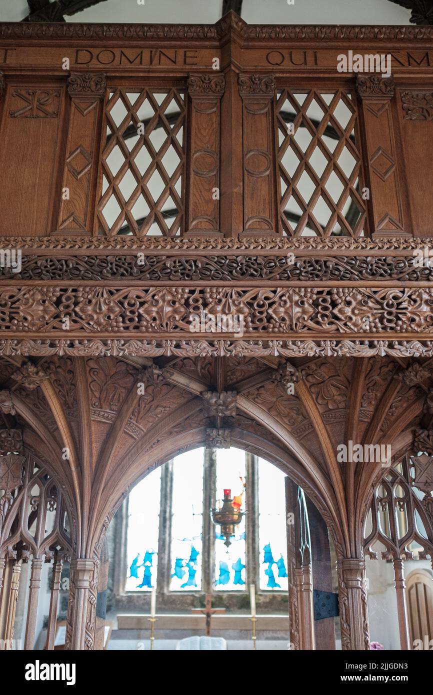 Interior of St Mellanus Church, Mullion Stock Photo - Alamy