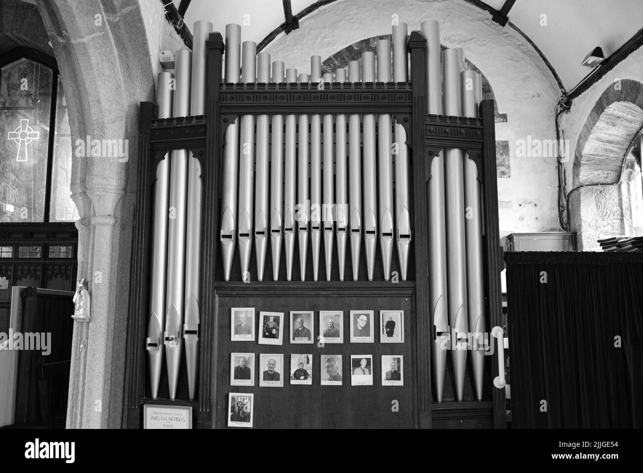 Interior of St Mellanus Church, Mullion Stock Photo - Alamy
