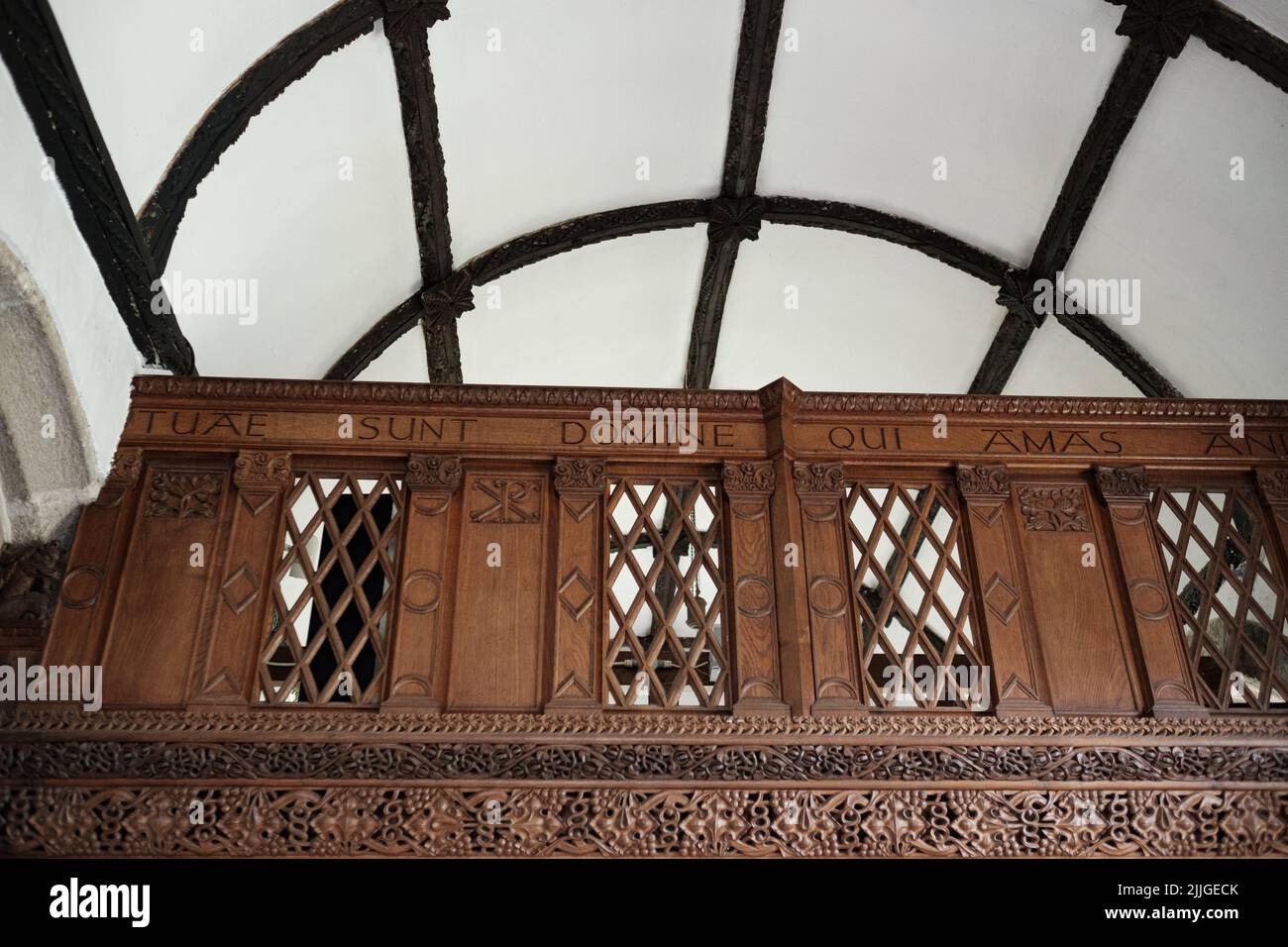 Interior of St Mellanus Church, Mullion Stock Photo - Alamy