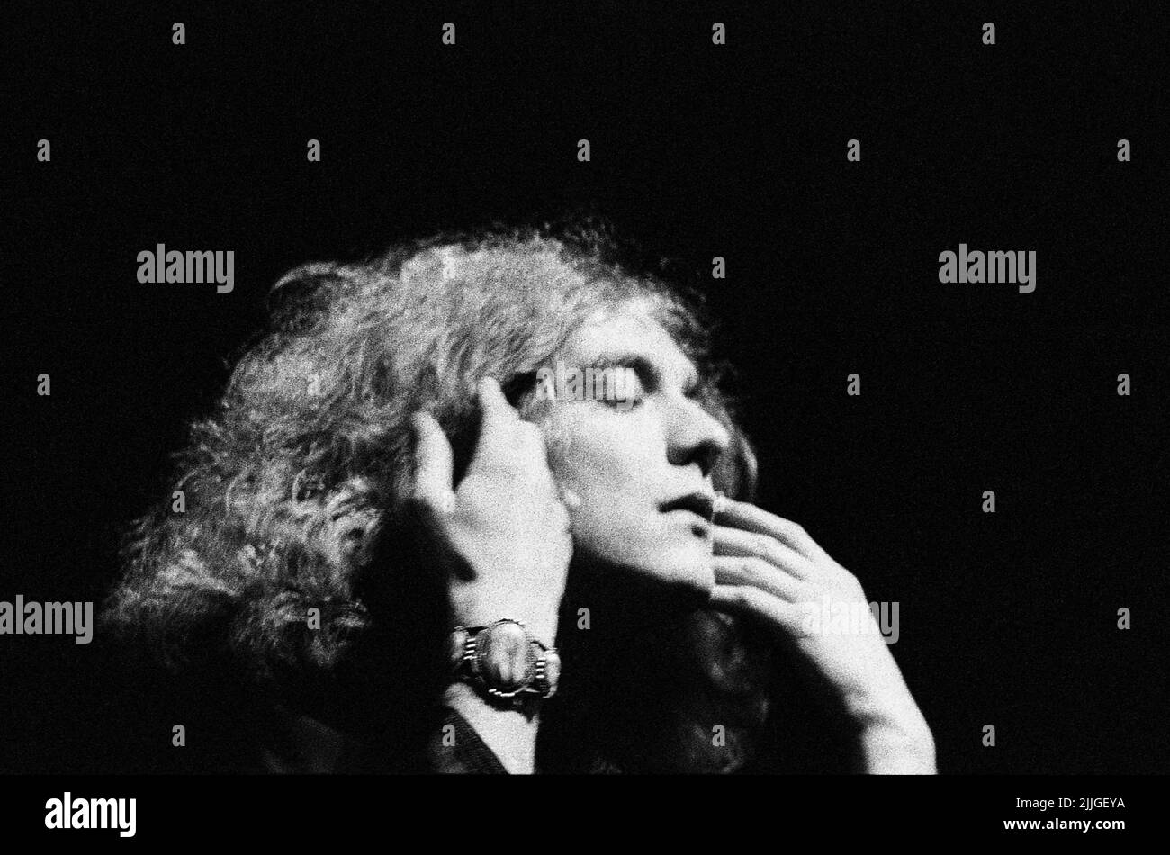 Robert plant 1969 hi-res stock photography and images - Alamy