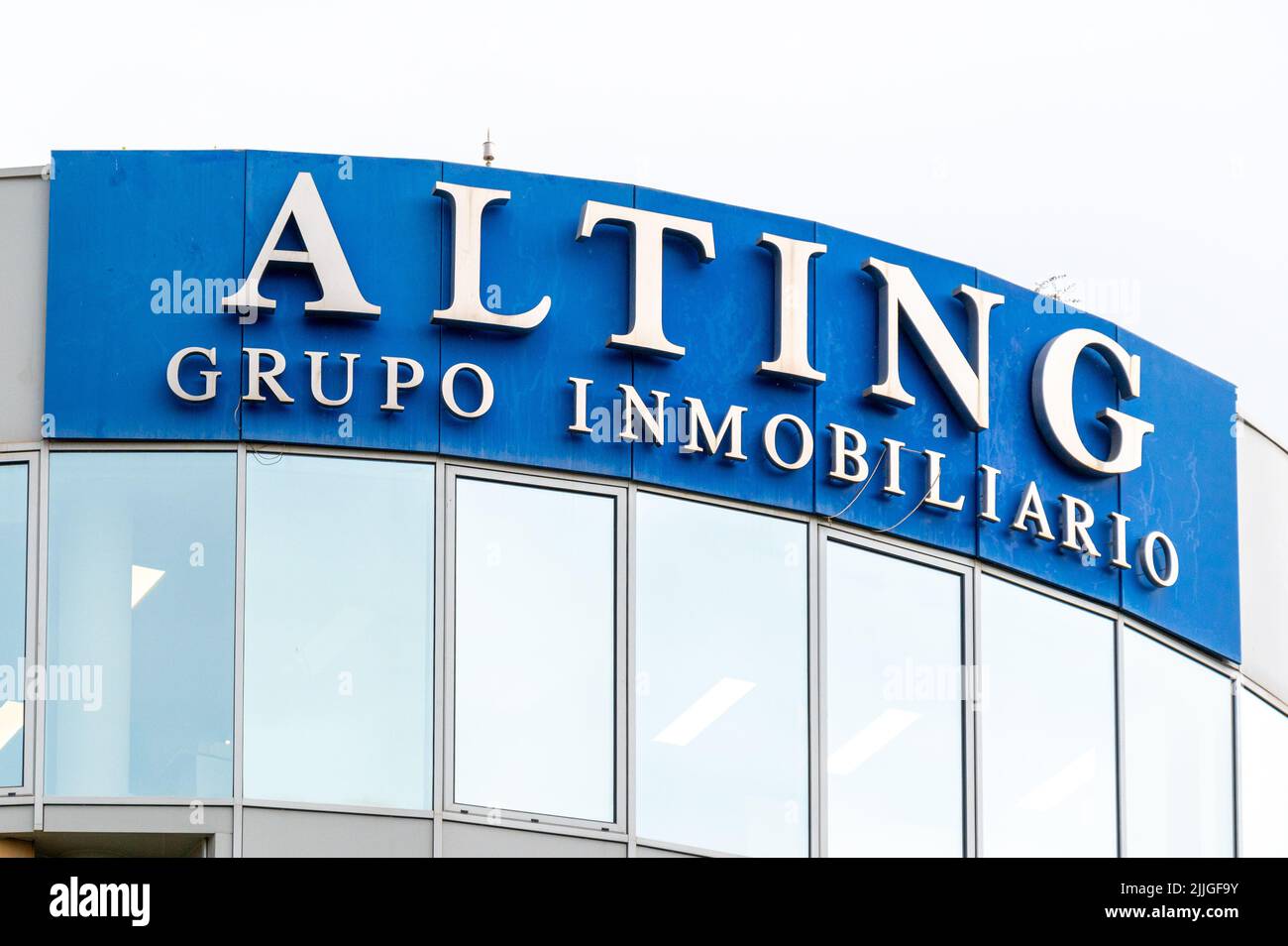 Sign for Alting Real Estate Group on top of a modern building Stock ...