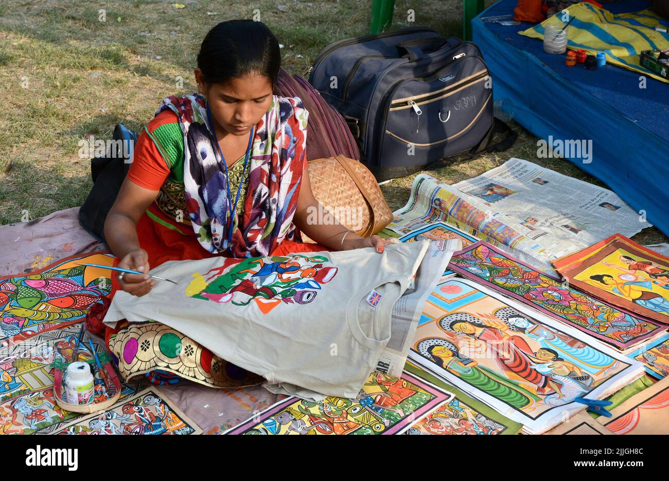 Handmade paper india making hi-res stock photography and images - Alamy