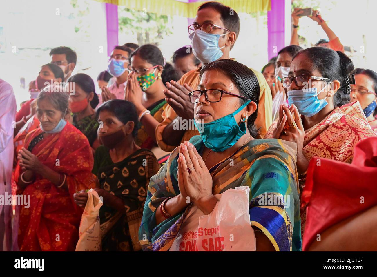 Howrah, West Bengal, India - 14th October 2021 : Hindu devotees ...