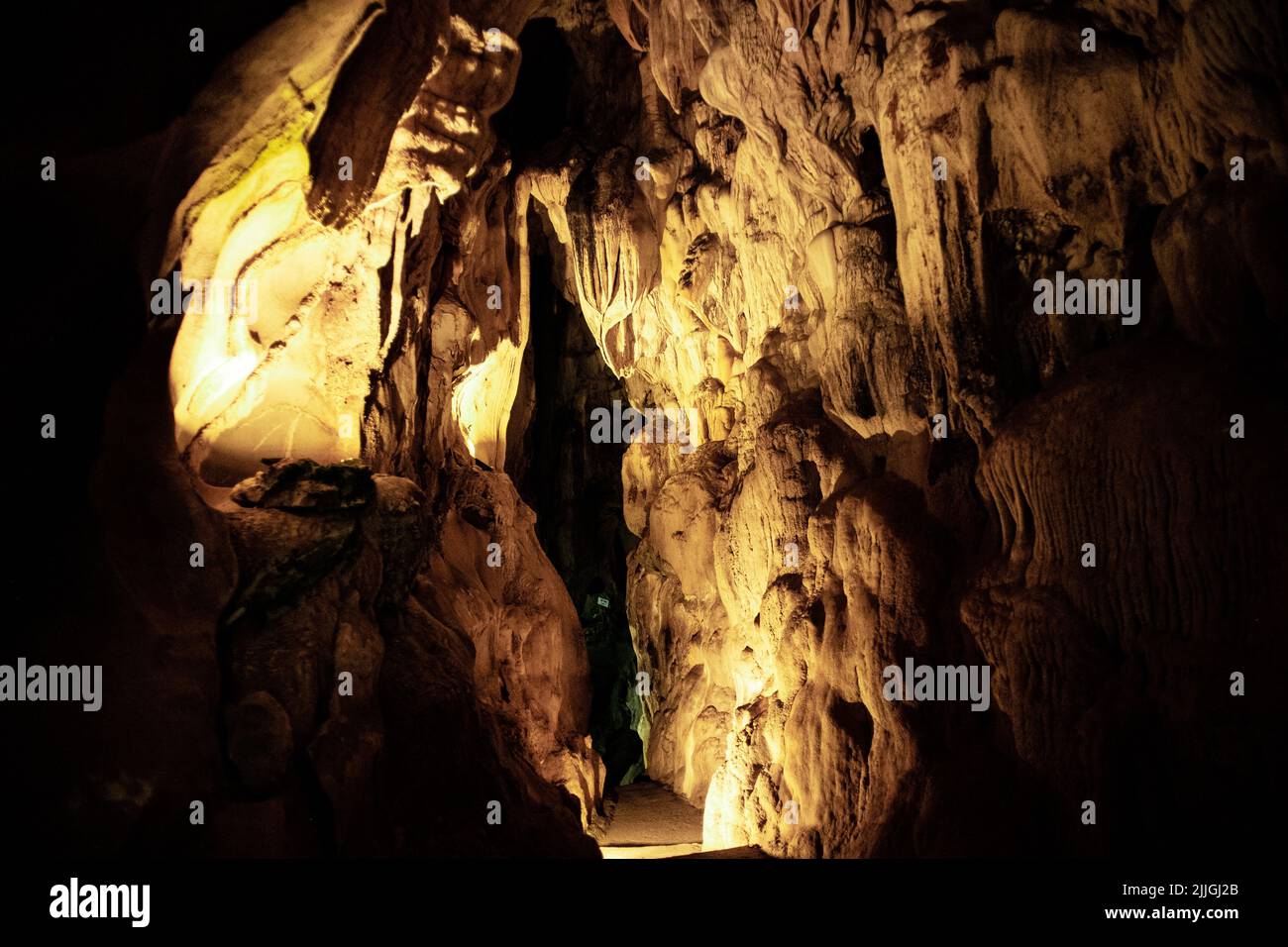 Underground surfaces hi-res stock photography and images - Alamy