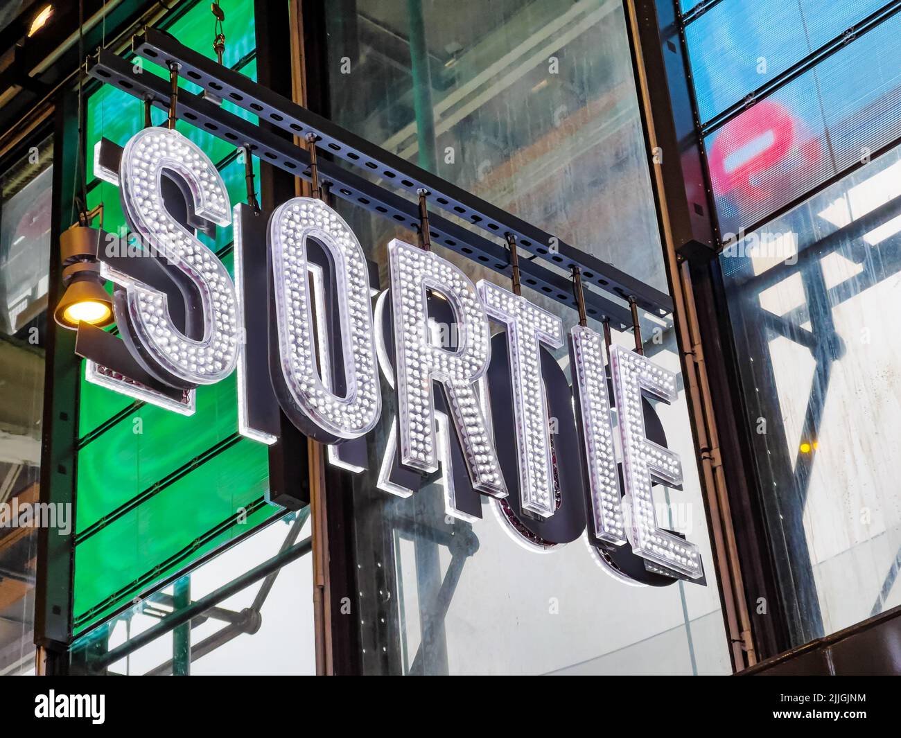 French exit sortie sign hi-res stock photography and images - Alamy