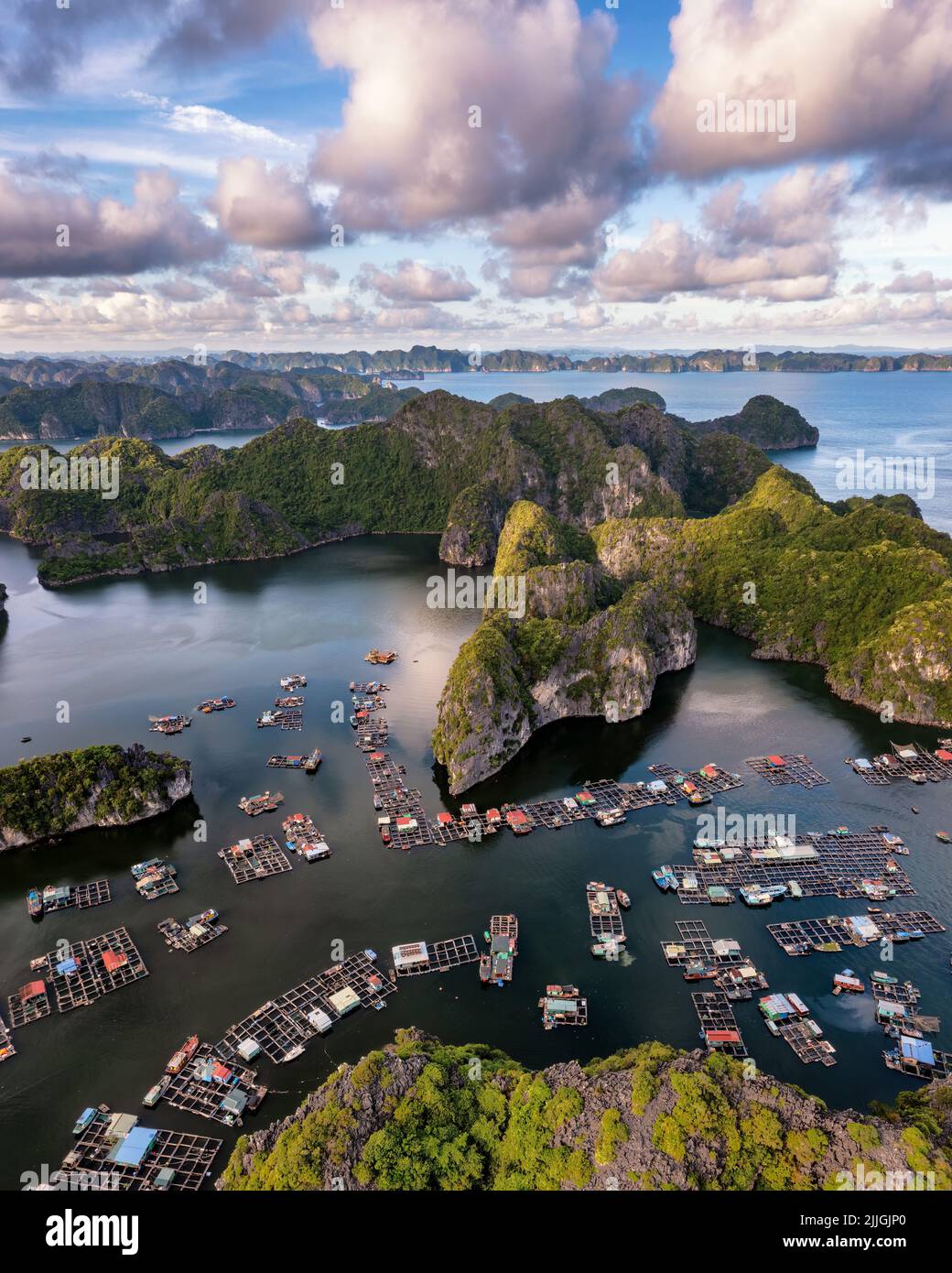 Floating fishing village and rock island in " Lan Ha " Bay, Vietnam ...