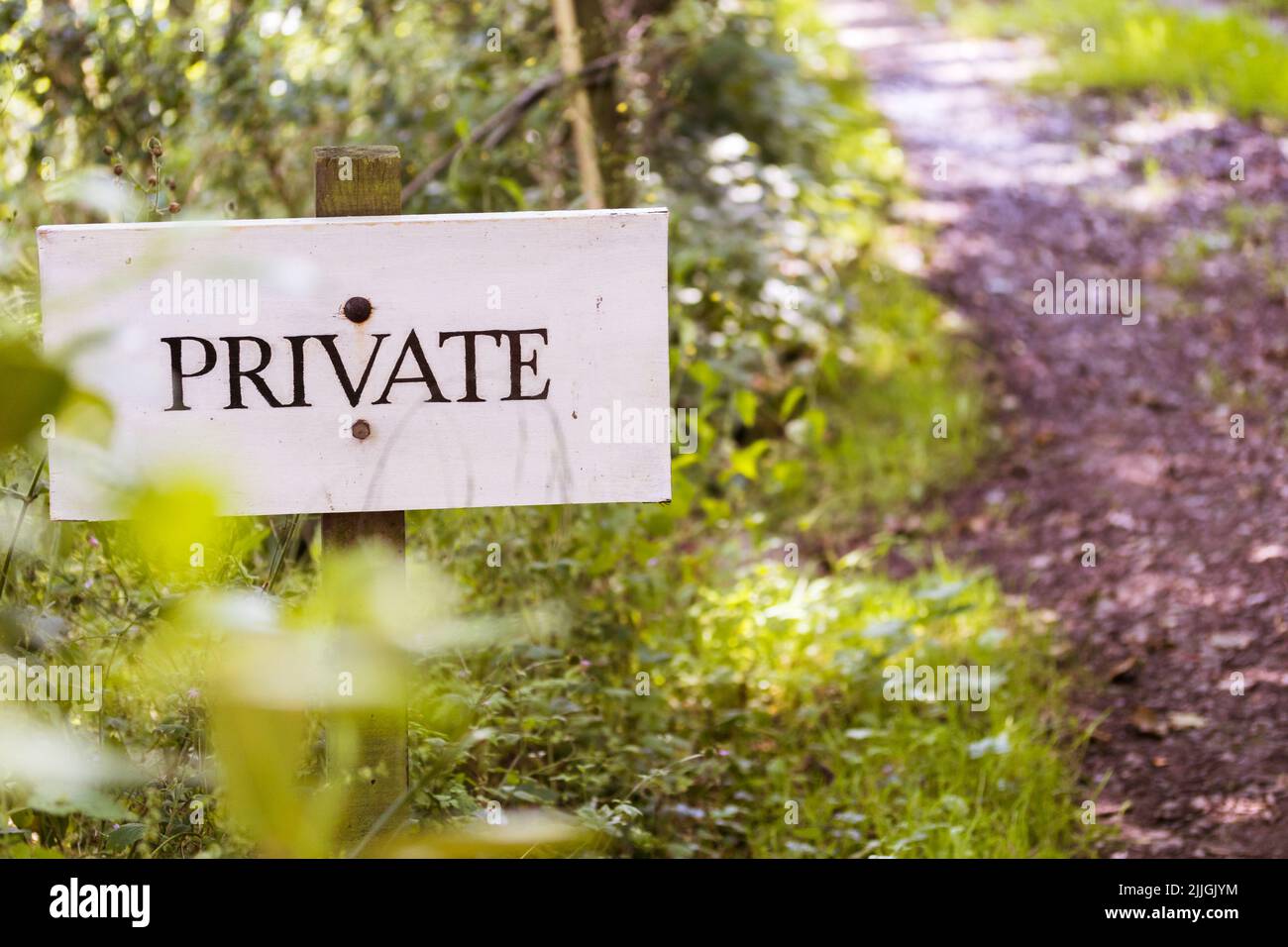 Private road no entry sign hi-res stock photography and images - Alamy