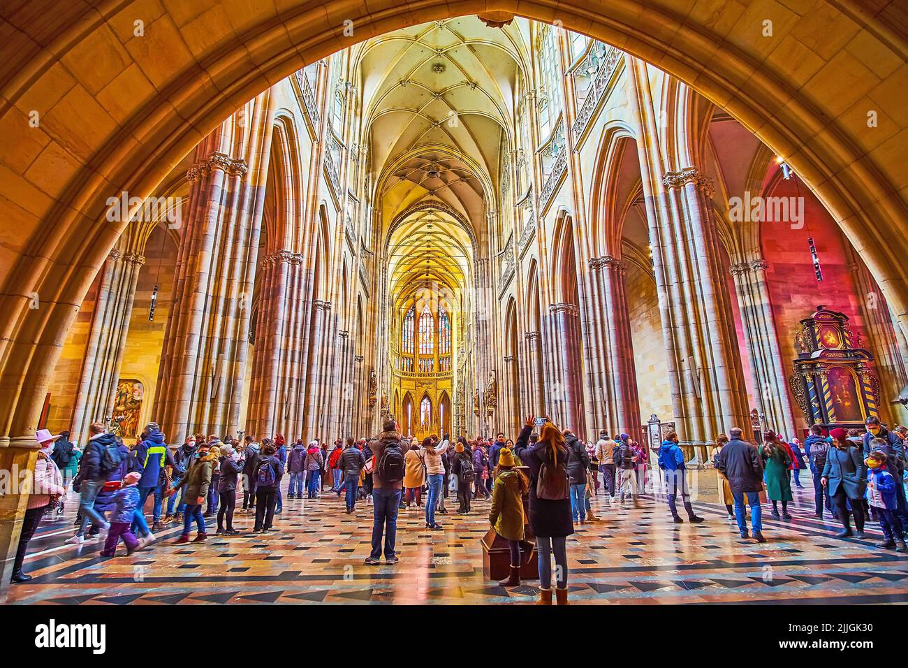 PRAGUE, CAZECH REPUBLIC - MARCH 6, 2022: The Gothic interior of St ...