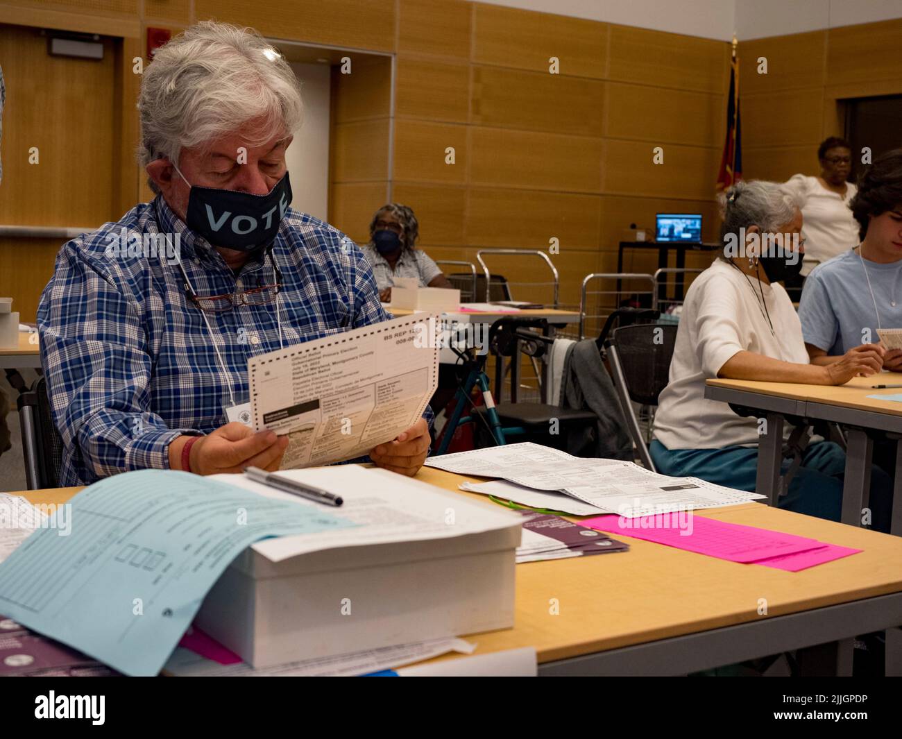 Ballot tabulation hi-res stock photography and images - Alamy
