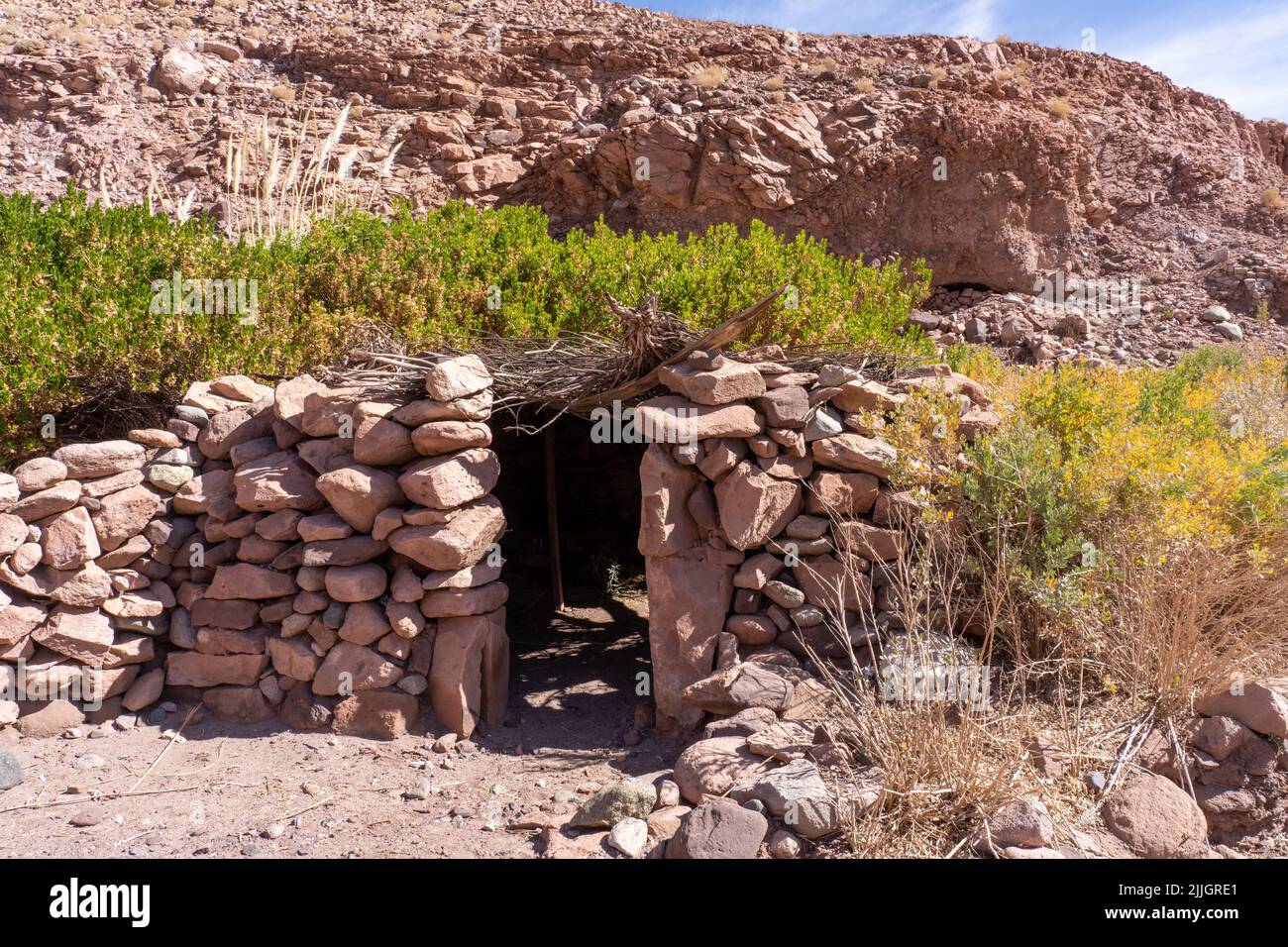 Building ruins in the valley of the Rio Salado in the Atacama Desert ...