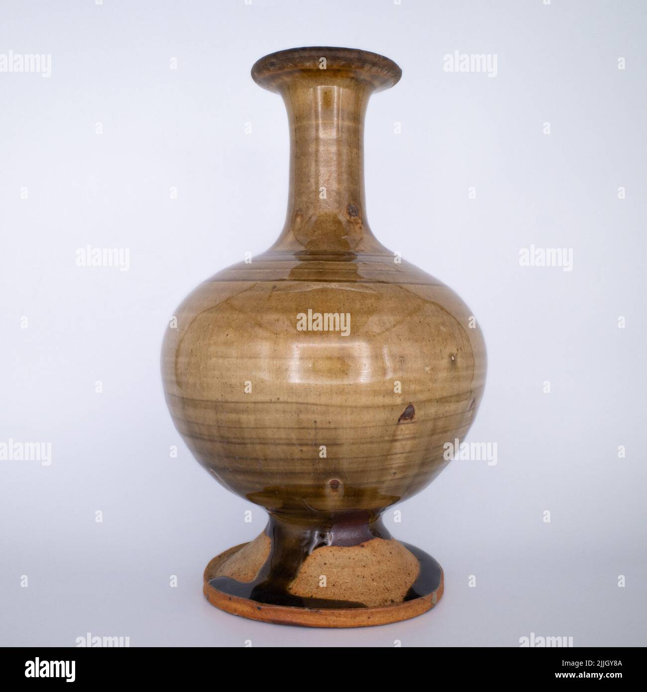 Drip glazed vase hi-res stock photography and images - Alamy
