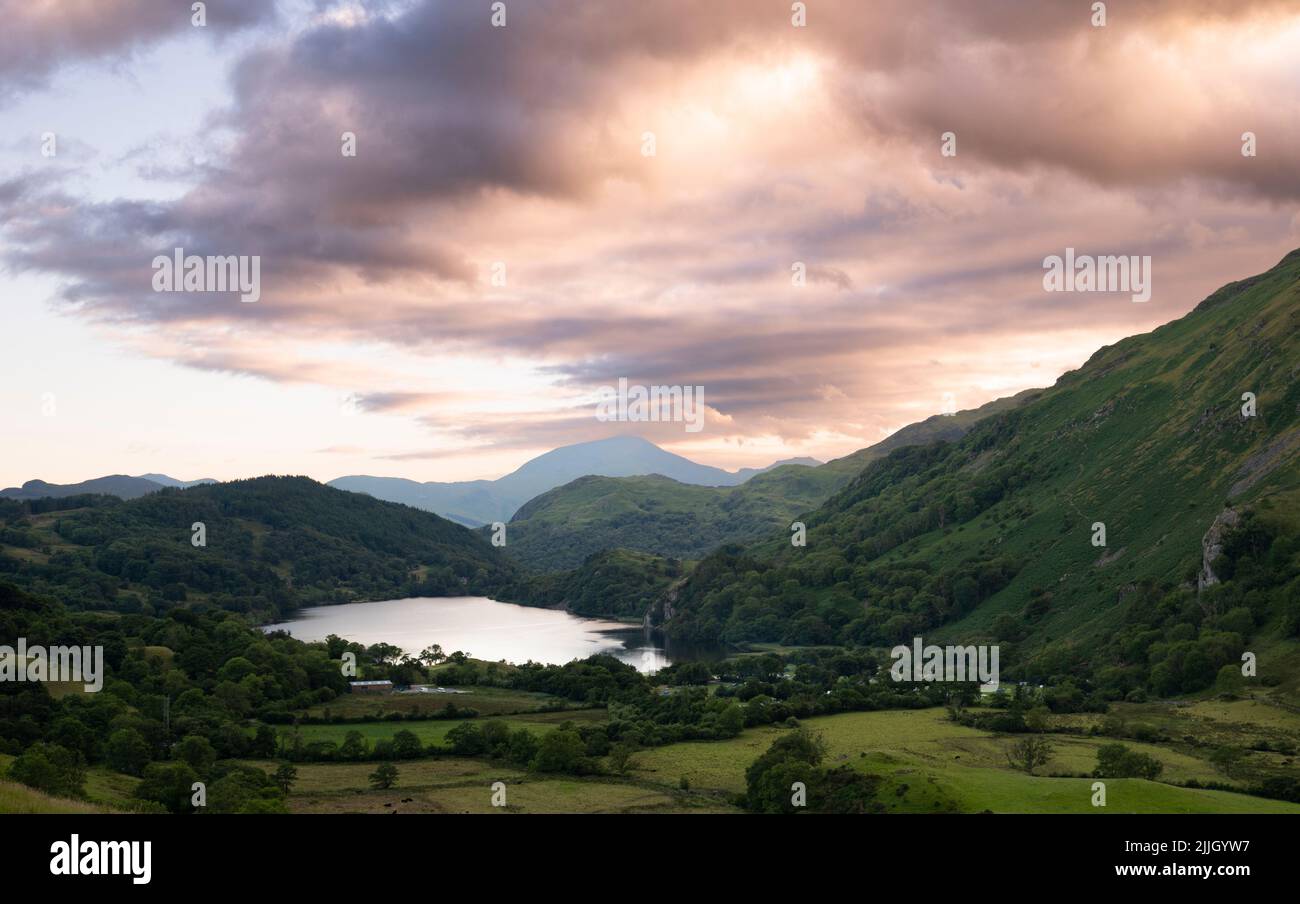 Camping snowdonia national park hi-res stock photography and images - Alamy
