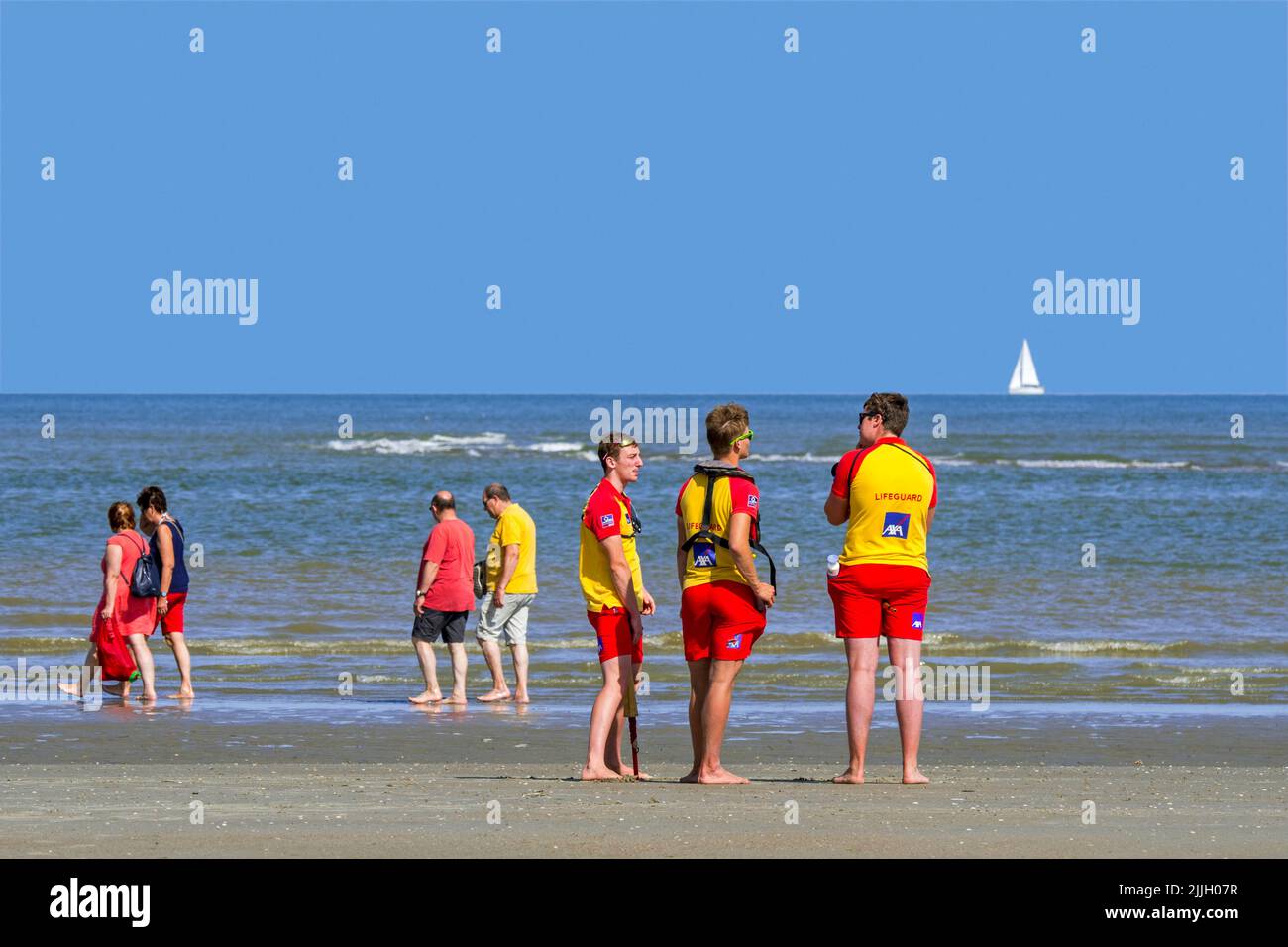 Belgium north sea shoreline hi-res stock photography and images - Alamy