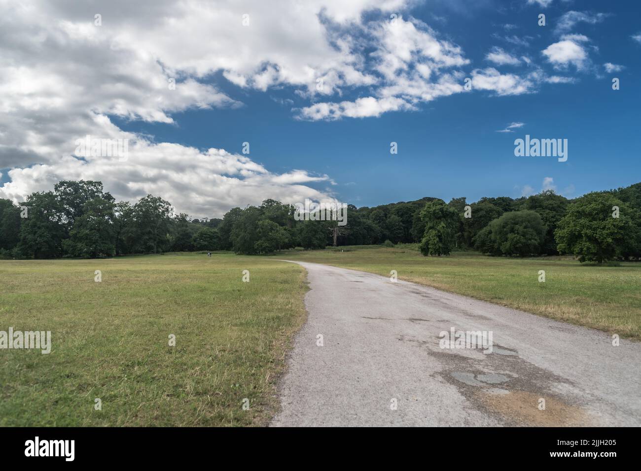 Staffordshire Lakeside pathway sunny day landscape, Stoke-on-Trent, UK ...