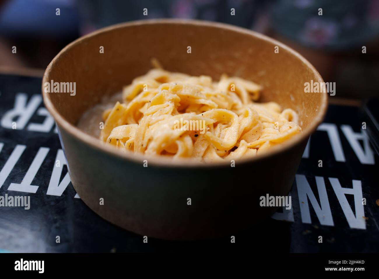 Takeaway pasta hi-res stock photography and images - Alamy