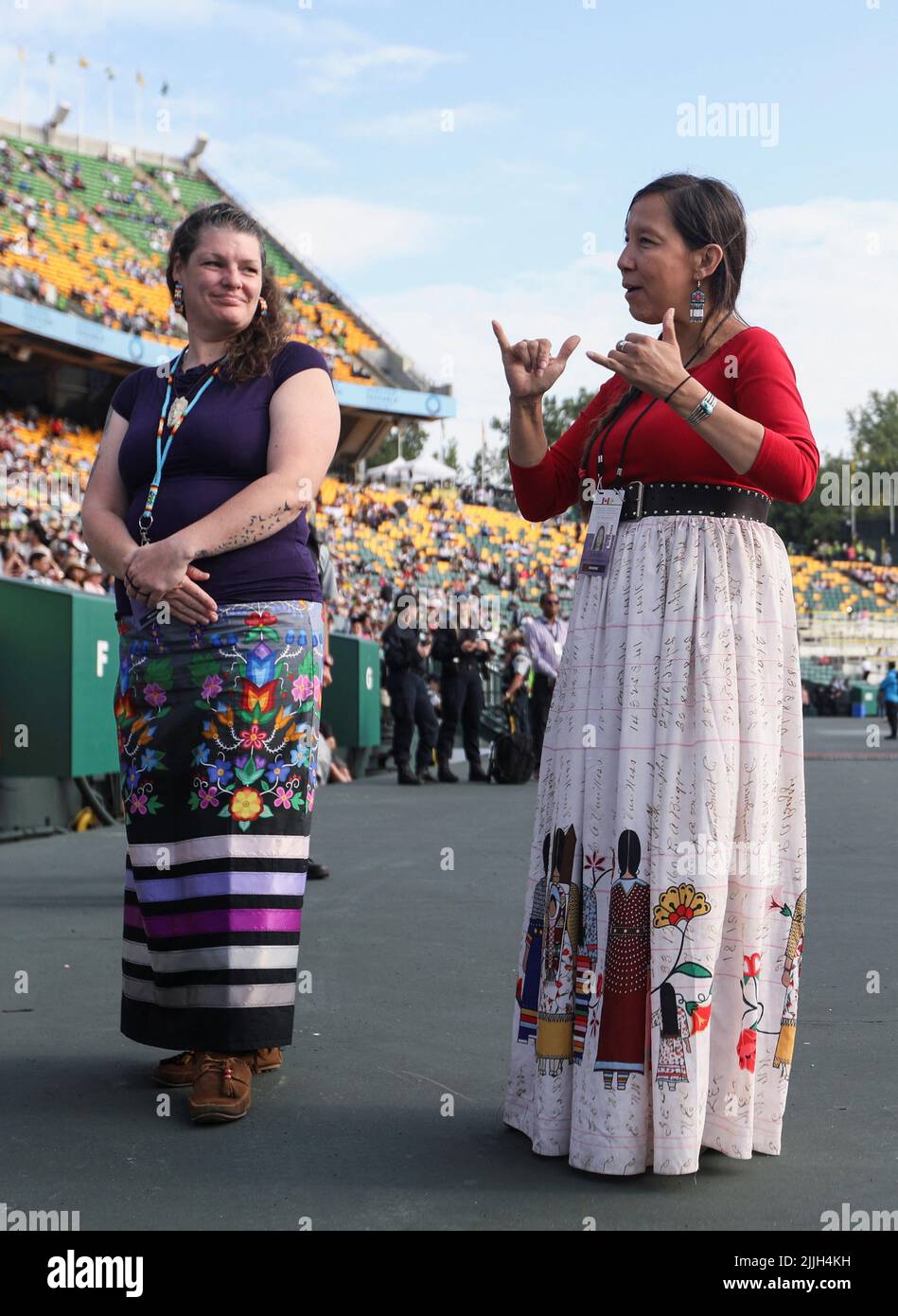 Maori language sign hi-res stock photography and images - Alamy