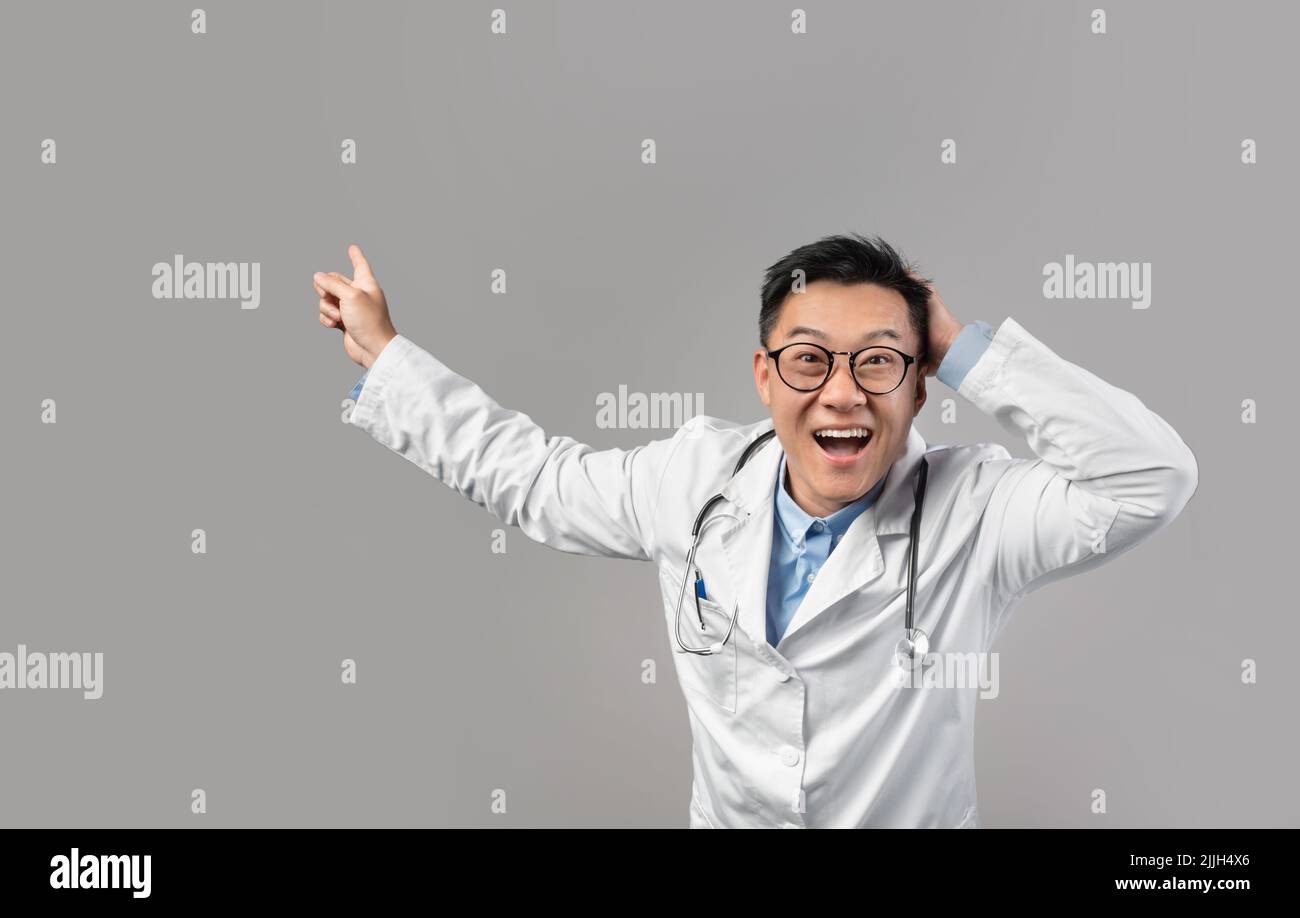 Chinese middle finger hi-res stock photography and images - Alamy