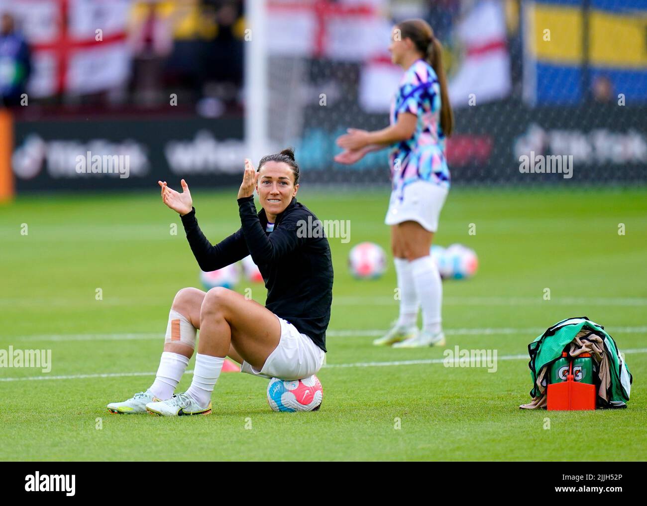 The women’s euro 2022 lucy bronze hi-res stock photography and images ...
