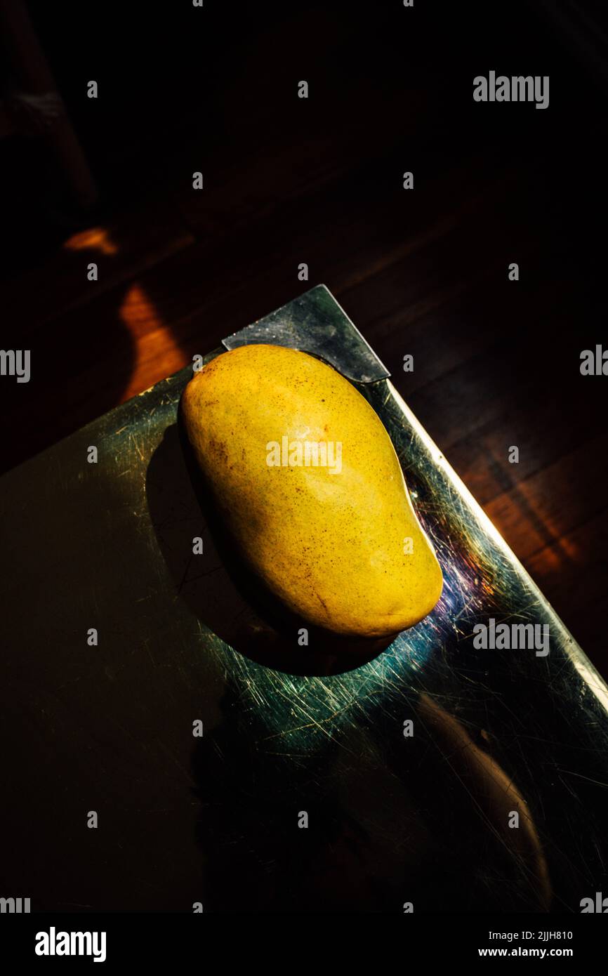 Mango on sun hi-res stock photography and images - Alamy