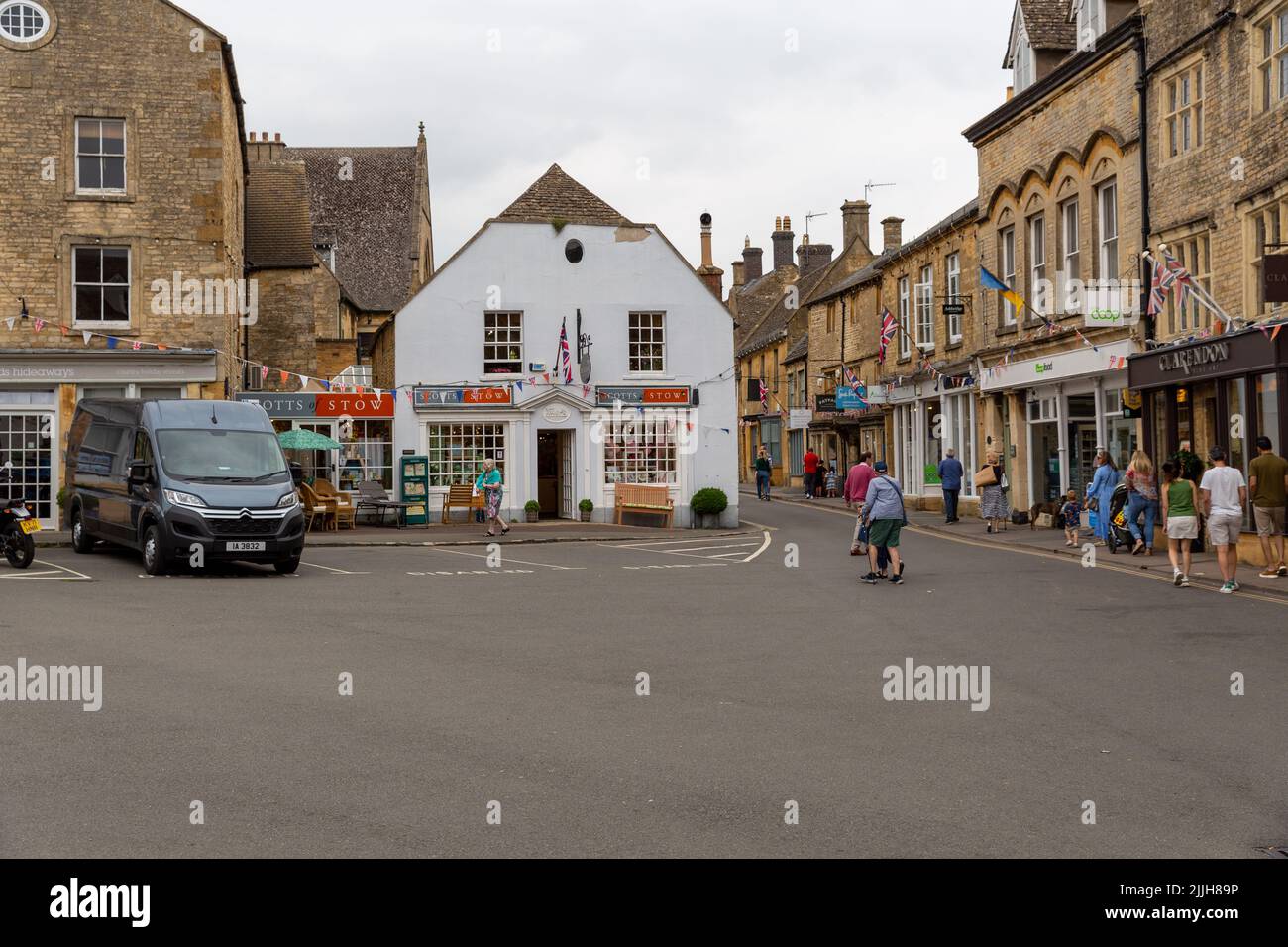 Stow-on-the-Wold, Gloucestershire, England Stock Photo - Alamy