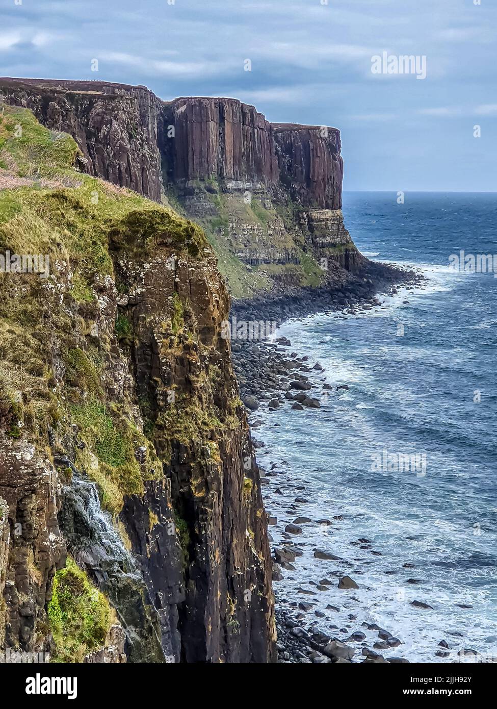 A mesmerizing view of Kilt Rock in Scotland, United Kingdom Stock Photo ...