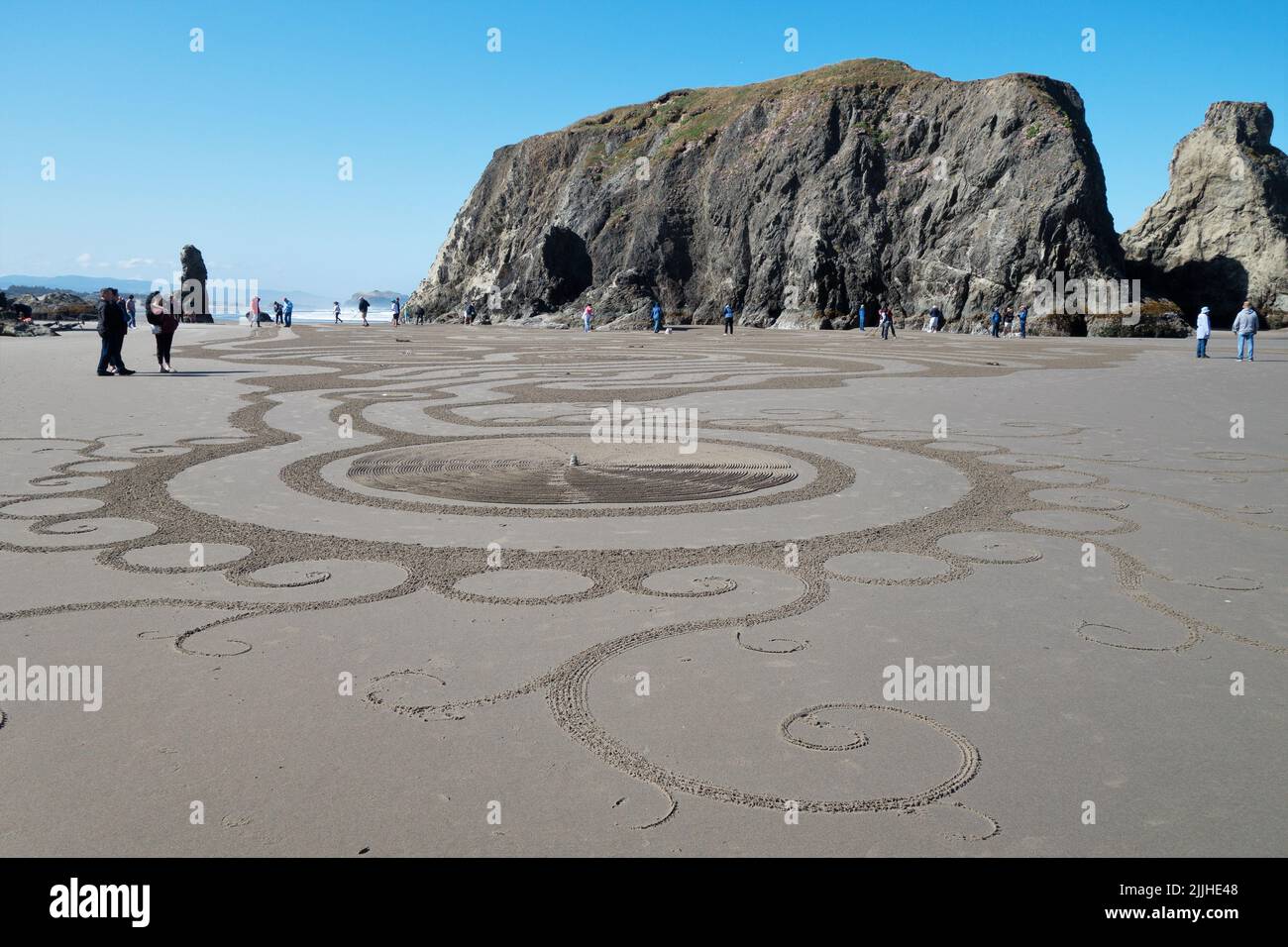 A sand labyrinth created by Denny Dyke and the Circles in the Sand ...