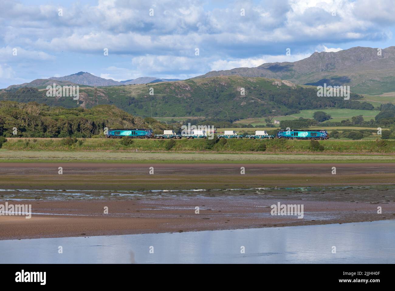 30/06/2022 Eskmeals viaduct (between Bootle & Ravenglass) 68005 Defiant ...