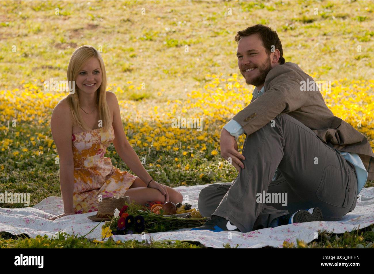 ANNA FARIS, CHRIS PRATT, MOVIE 43, 2012 Stock Photo - Alamy