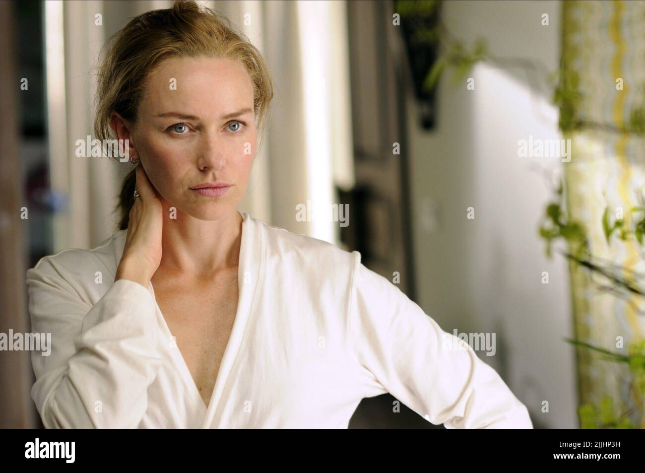 NAOMI WATTS, THE IMPOSSIBLE, 2012 Stock Photo - Alamy
