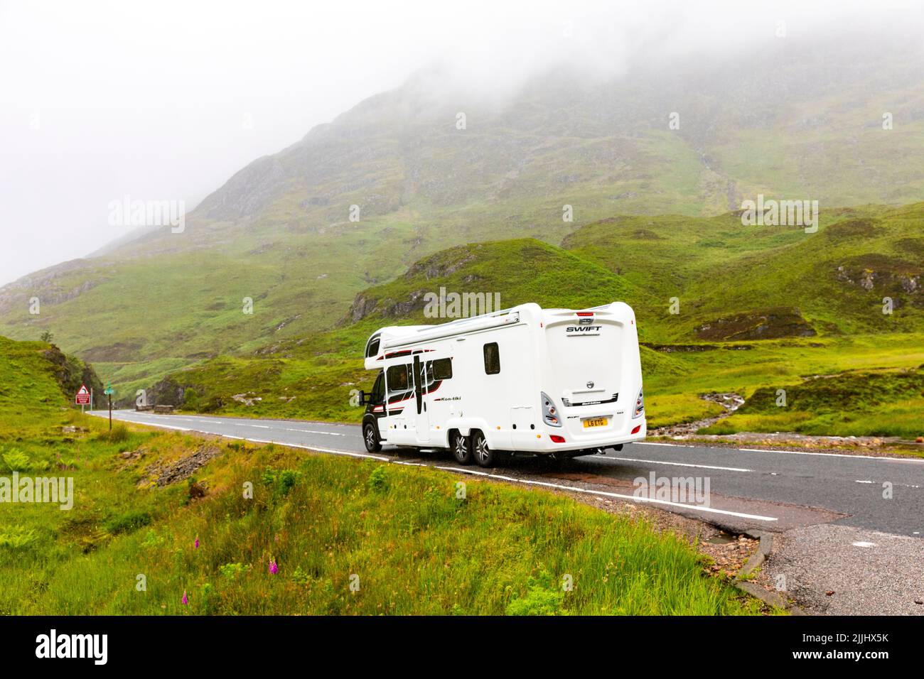 Motorhome uk greenery hi-res stock photography and images - Alamy