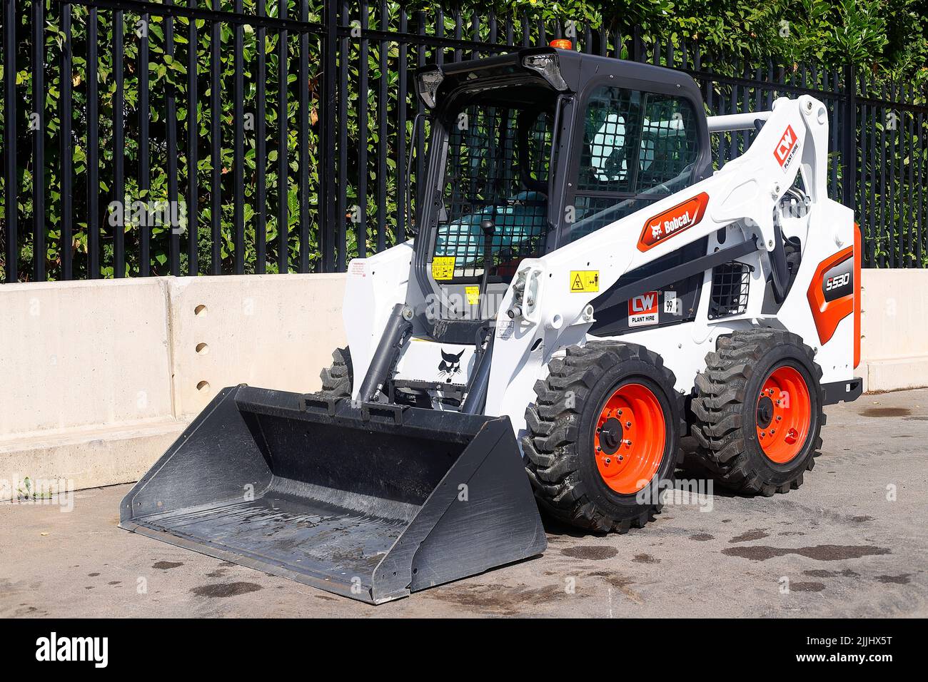 A brand new Bobcat S530 skidsteer loader Stock Photo - Alamy
