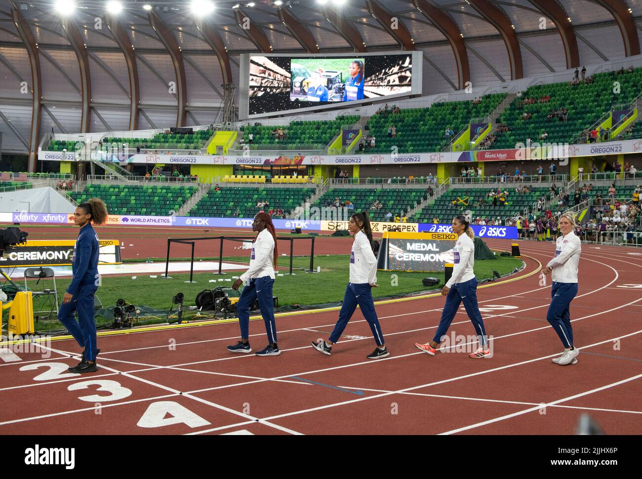 Victoria Ohuruogu, Nicole Yeargin, Laviai Nielsen and Jessie Knight (GB ...
