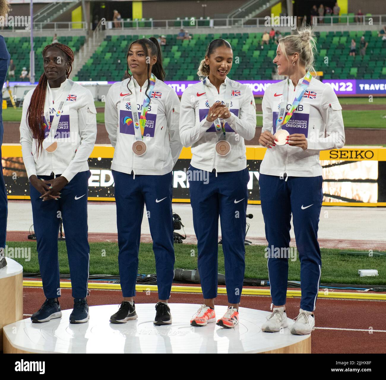 Victoria Ohuruogu, Nicole Yeargin, Laviai Nielsen and Jessie Knight (GB ...