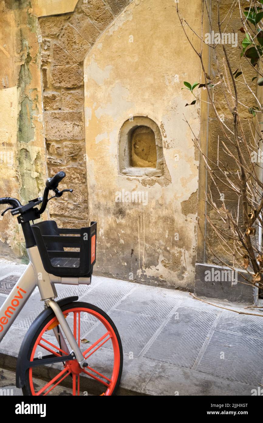 Buchette del vino firenze hi-res stock photography and images - Alamy