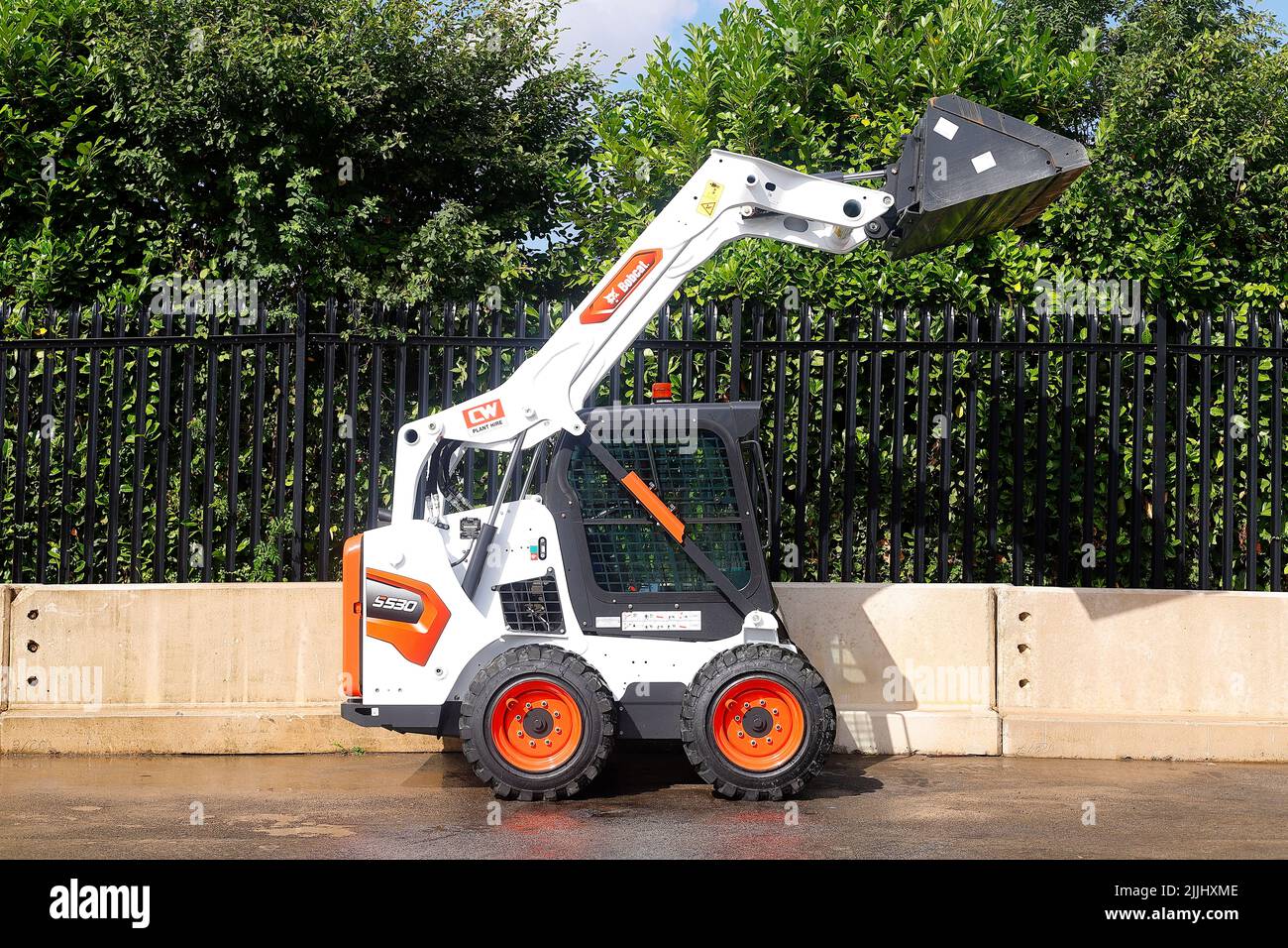 Skidsteer loader with wheels hi-res stock photography and images - Alamy