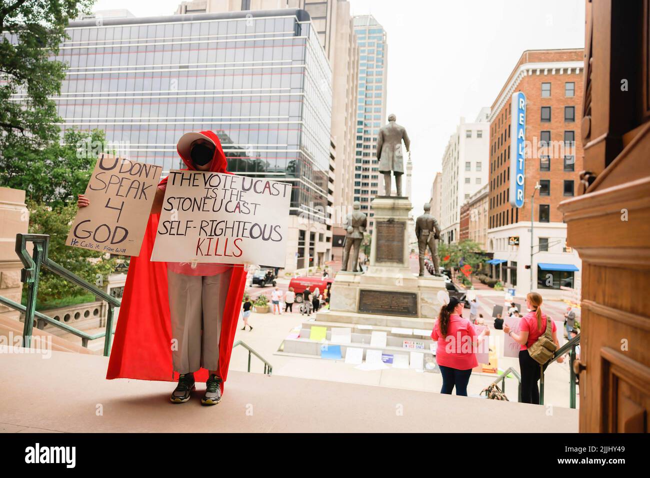 Indiana statehouse 2022 hi-res stock photography and images - Alamy