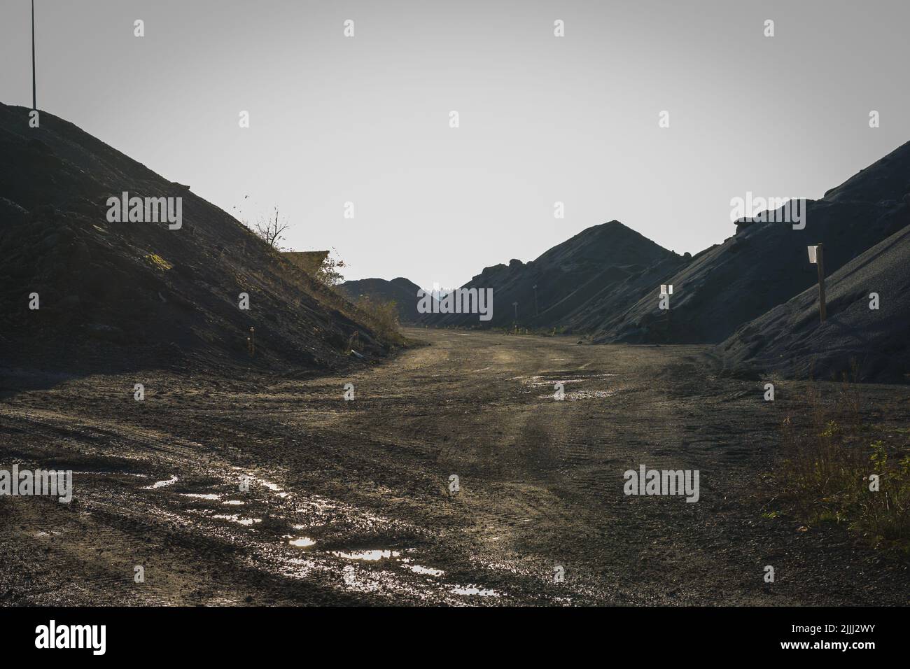 Ground hills hi-res stock photography and images - Alamy