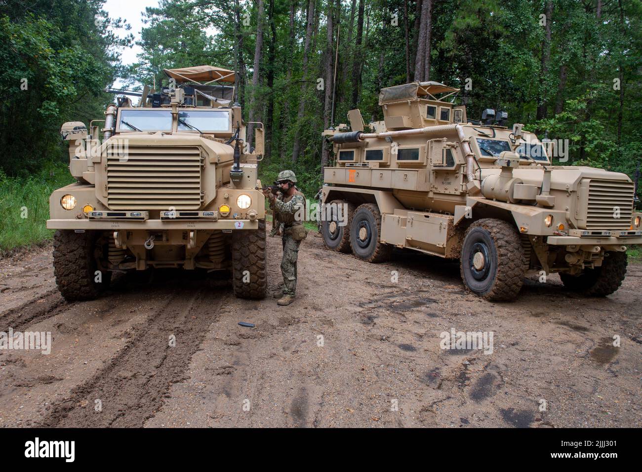 CAMP SHELBY, Miss. (Jul. 25, 2022) Seabees assigned to Naval Mobile ...