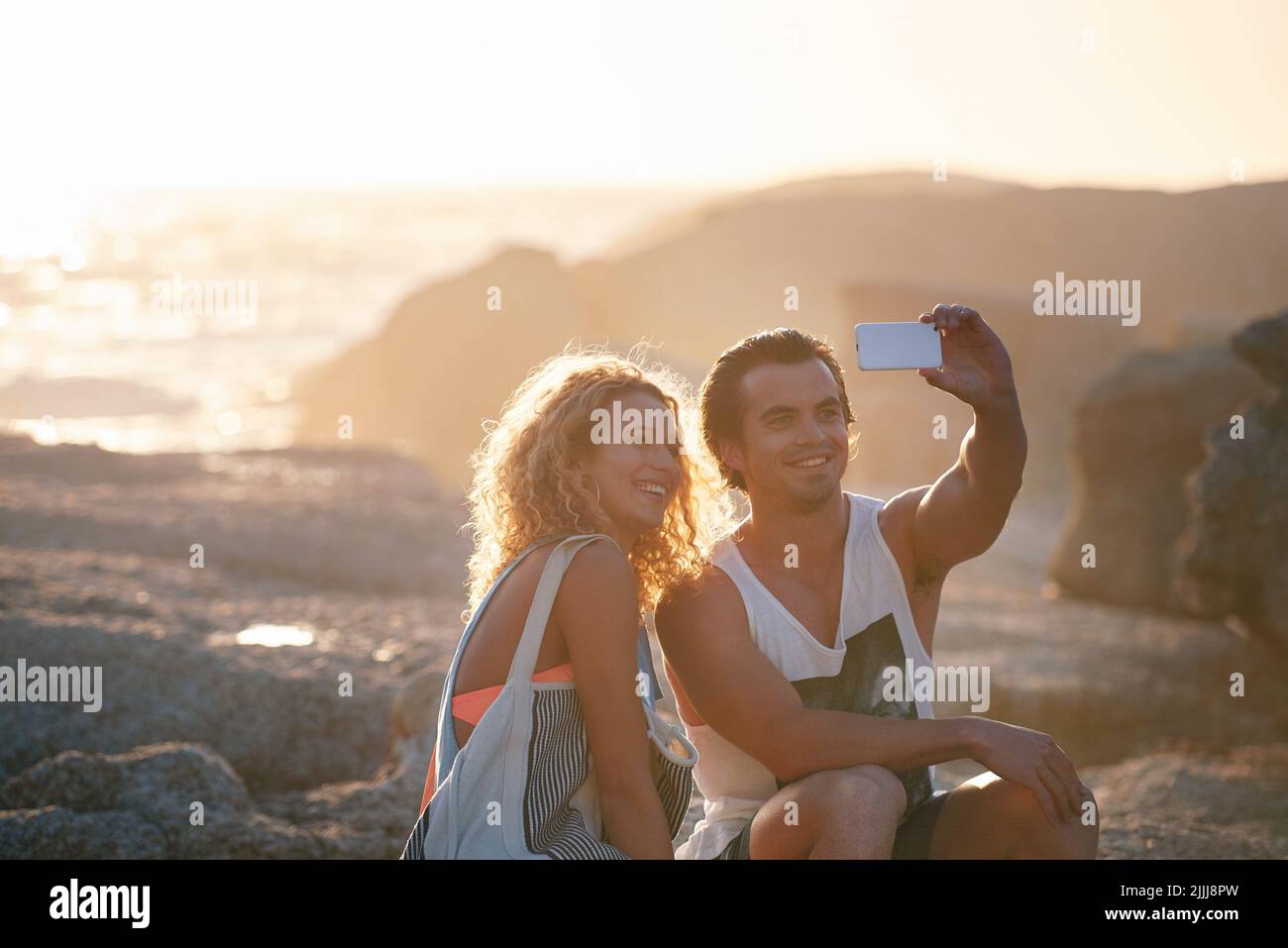 Romantic couple sharing hi-res stock photography and images - Alamy