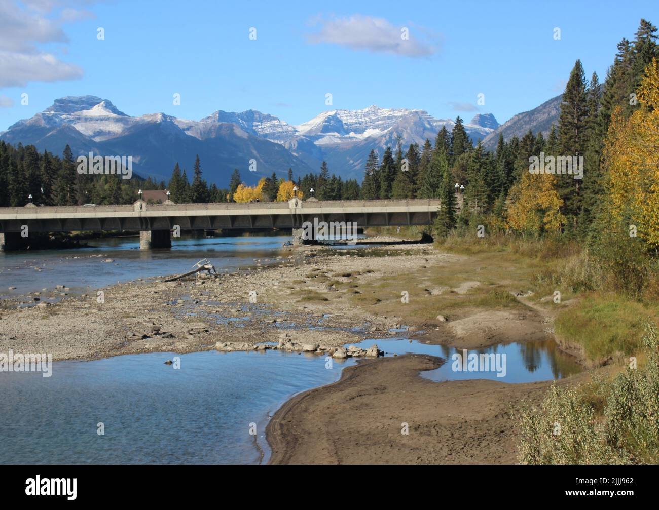 bridge in Banff with vehicles Stock Photo - Alamy