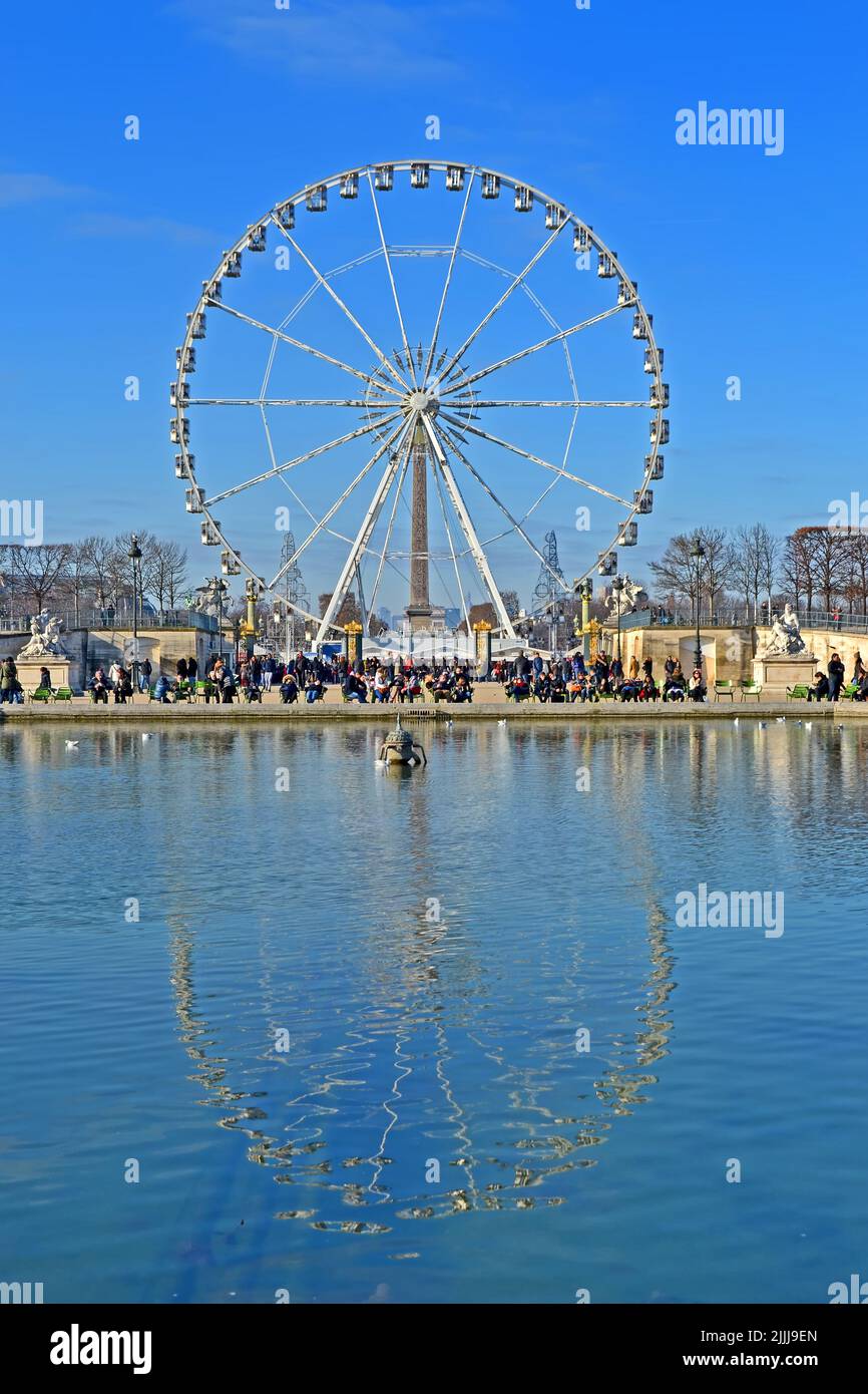 The Big Wheel (Grande Roue de Paris) at Place de la Concorde reflected ...