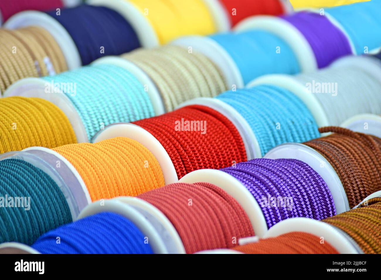 Pile of strings hi-res stock photography and images - Alamy