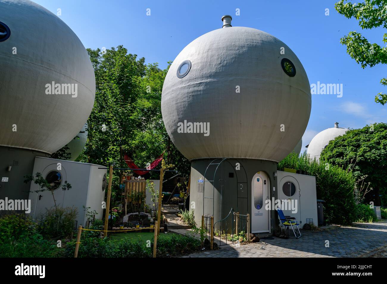 Bolwoningen netherlands hi-res stock photography and images - Alamy
