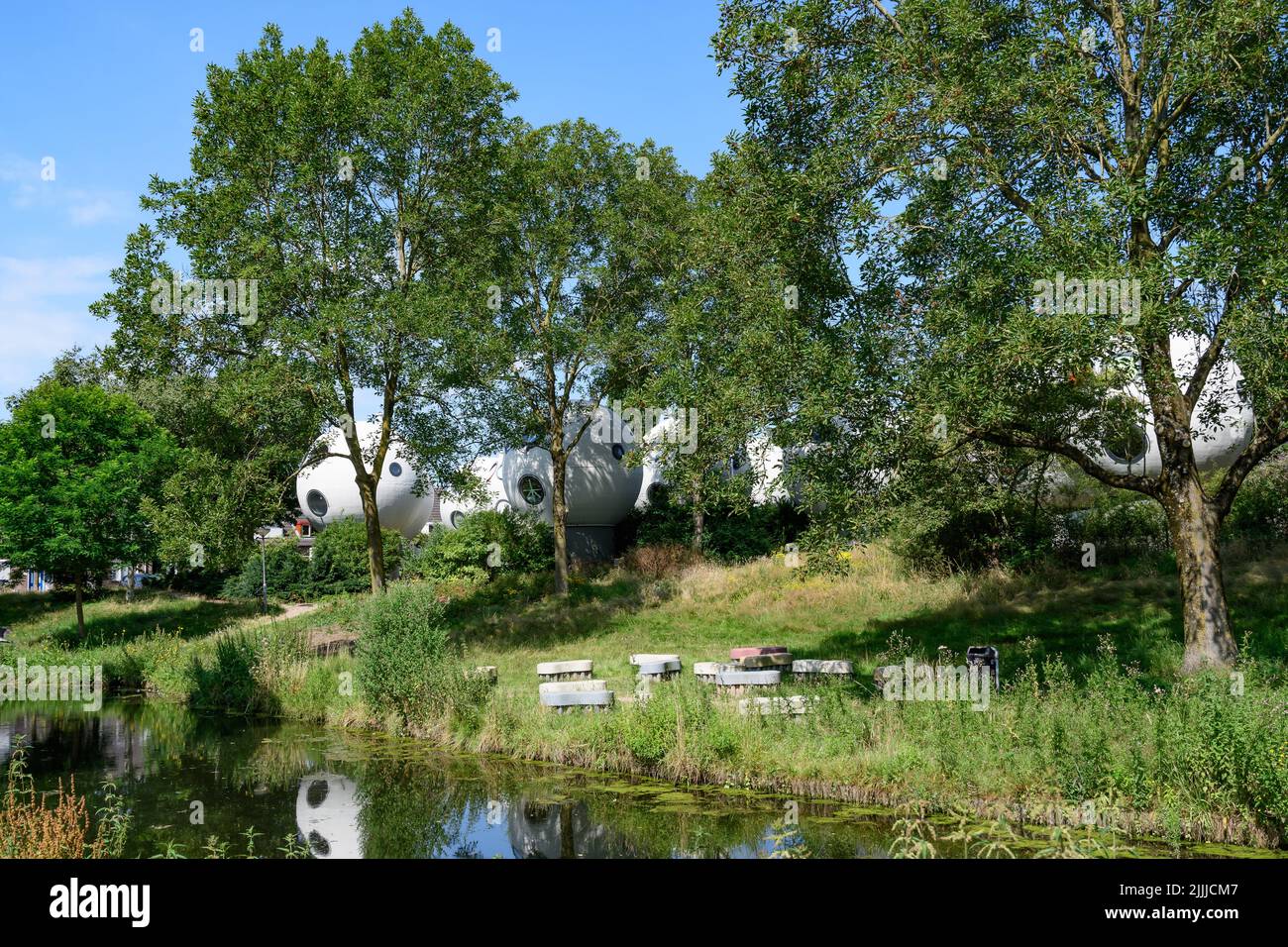 Bolwoningen netherlands hi-res stock photography and images - Alamy
